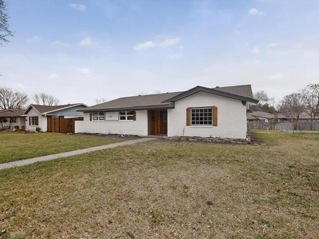 11360 Drummond Dr, Dallas, TX 75228