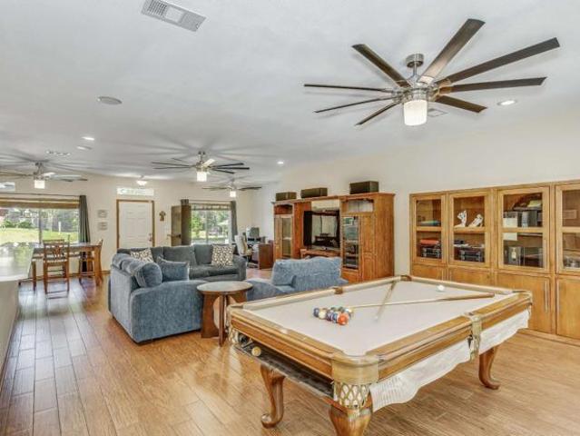 11369 Old Barn Ln, Pensacola, FL 32514