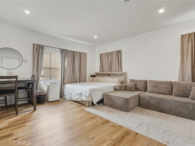 1136 Arapahoe St, Los Angeles, CA 90006 | MLS #TR26029