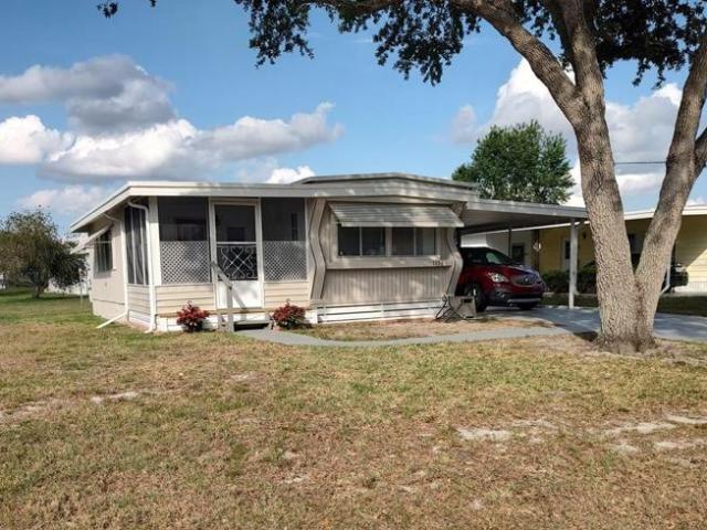1136 Belmont Cir, Tavares, FL 32778
