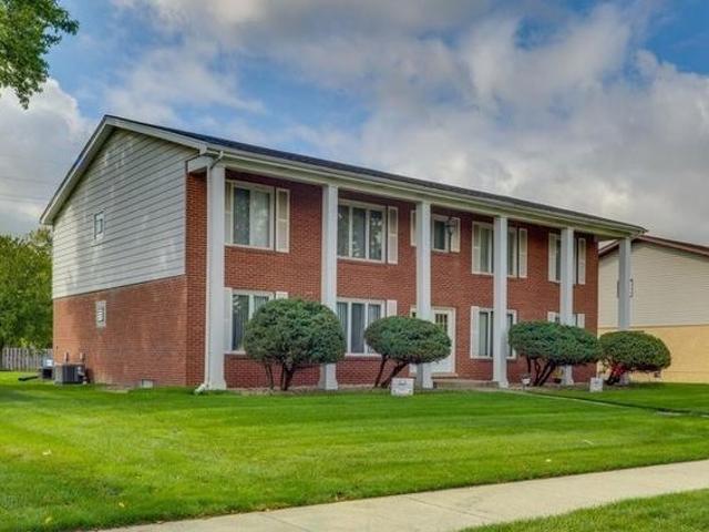 1136 Camellia Dr Apt 3, Munster, IN 46321
