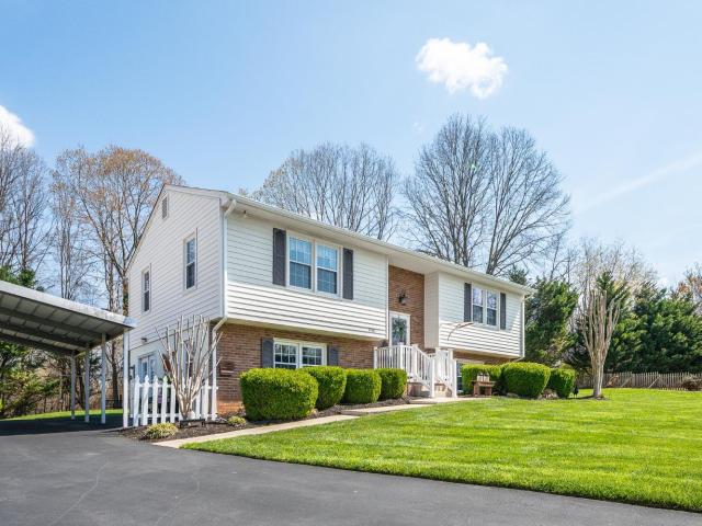 1136 Coolbrook Road