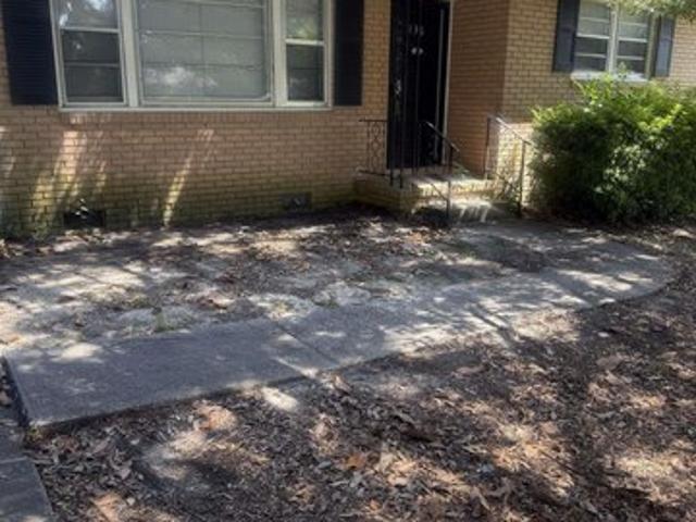 1136 Delta Dr, Columbia, SC 29209