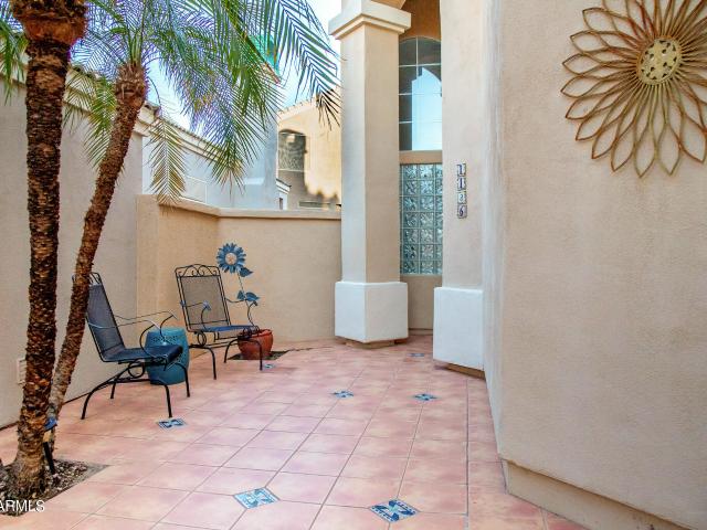 1136 E Hiddenview Dr, Phoenix, AZ 85048 | MLS #6110 | Compass
