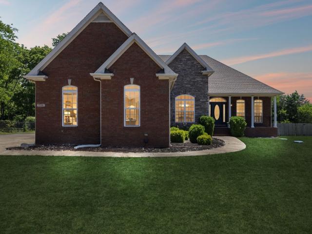 1136 Farmhouse Rd