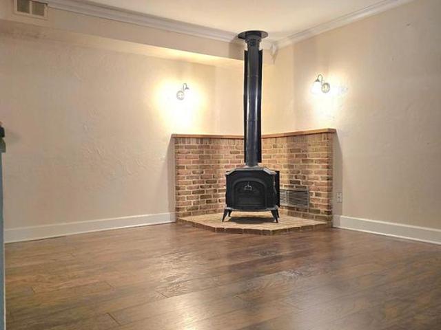 1136 Fox Run