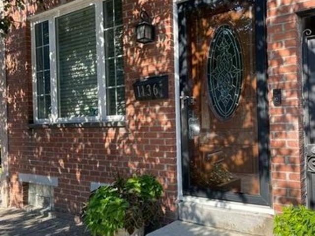 1136 Leopard St, Philadelphia, PA 19123