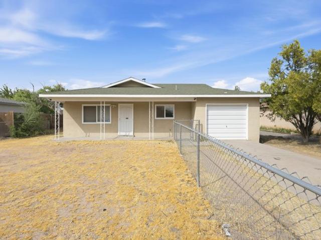 1136 Pinon Ct SE, Los Lunas, NM 87031
