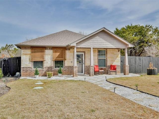 1136 Ridgeview Cir, Granbury, TX 76048