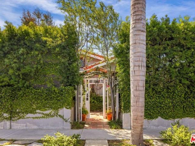 1136 Rose Ave, Los Angeles, CA 90291