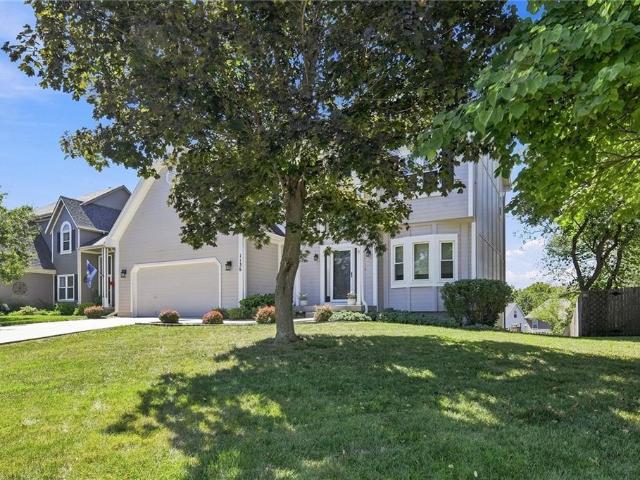 1136 SW Pacific Drive