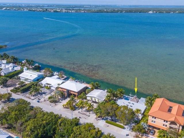 1136 W Shore Dr, Big Pine Key, FL 33043