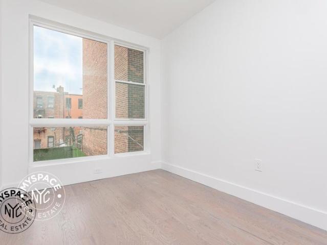 #1136 4Bed 2Bath | Shared Roof Deck