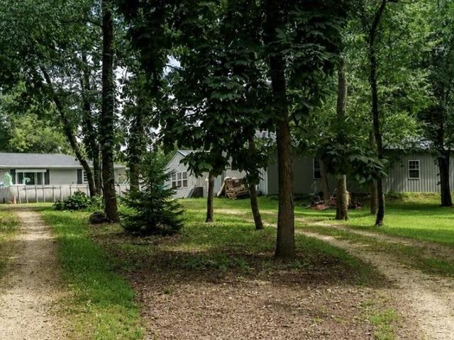 11371 Havenswood Rd, Roscoe, IL 61073