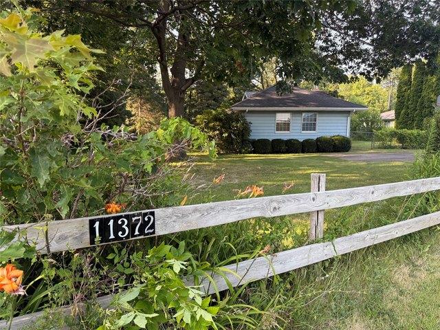 11372 E Lake Rd, North East, PA 16428