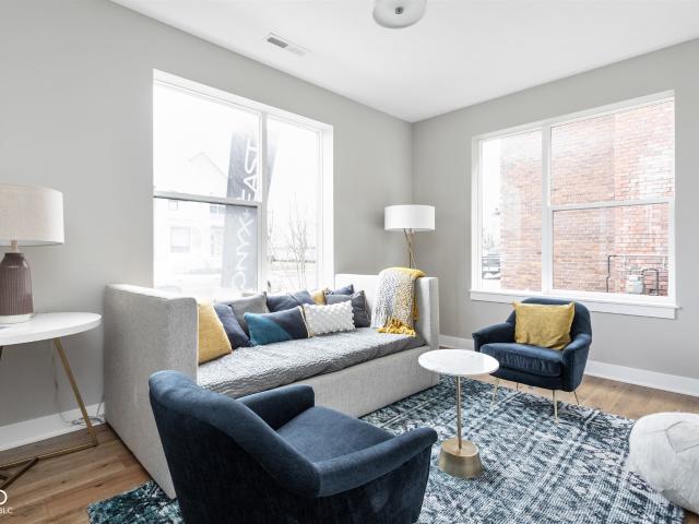11372 Nickel Row