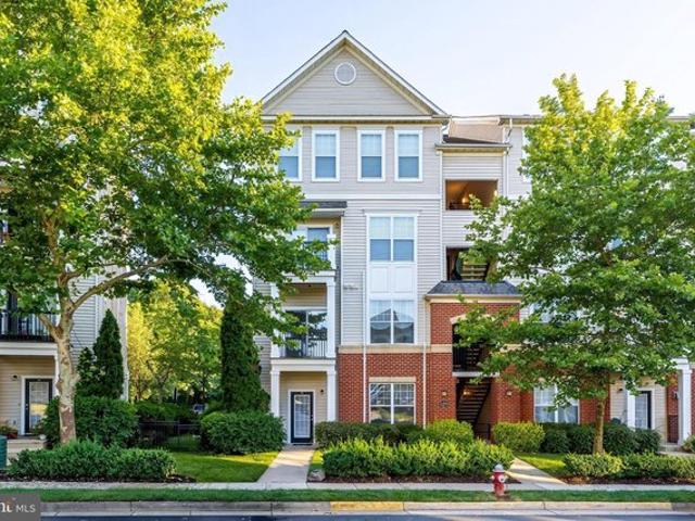 11375 Aristotle Dr Unit 9 101, Fairfax, VA 22030