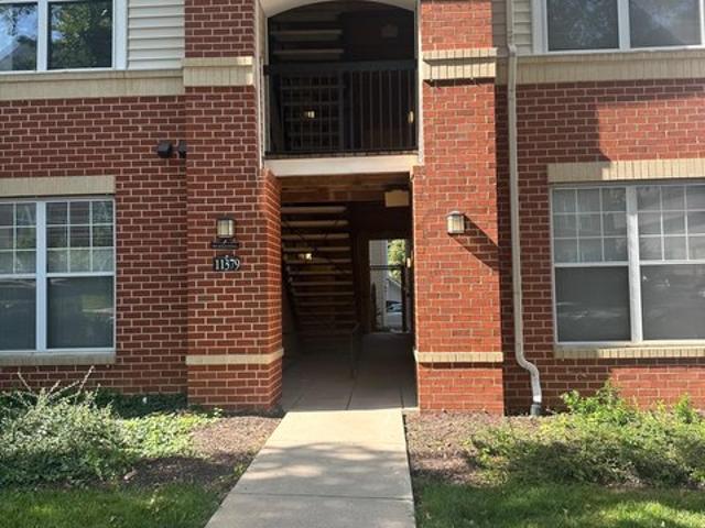 11379 Aristotle Dr Unit 10 207, Fairfax, VA 22030