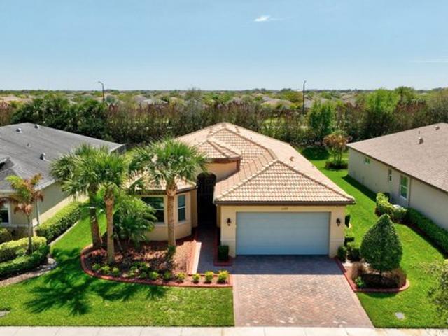 11379 SW Lake Park Dr, Port Saint Lucie, FL 34987