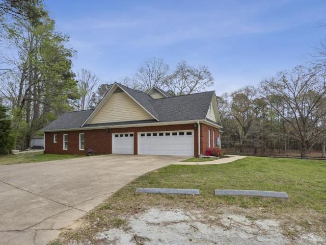 1137 Buchanan Highway