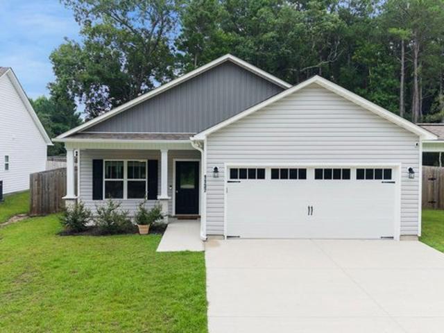 1137 Dan Owen Dr, Hampstead, NC 28443