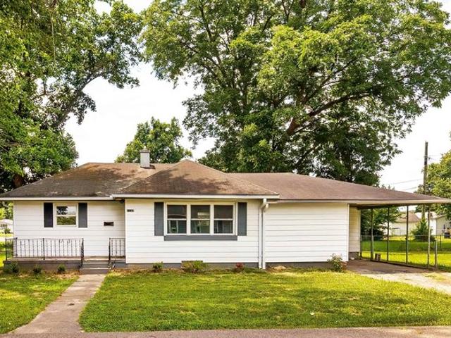 1137 E 2nd St, Mount Vernon, IN 47620