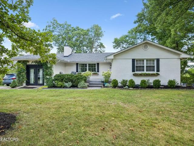 1137 View Dr, Maryville, TN 37801
