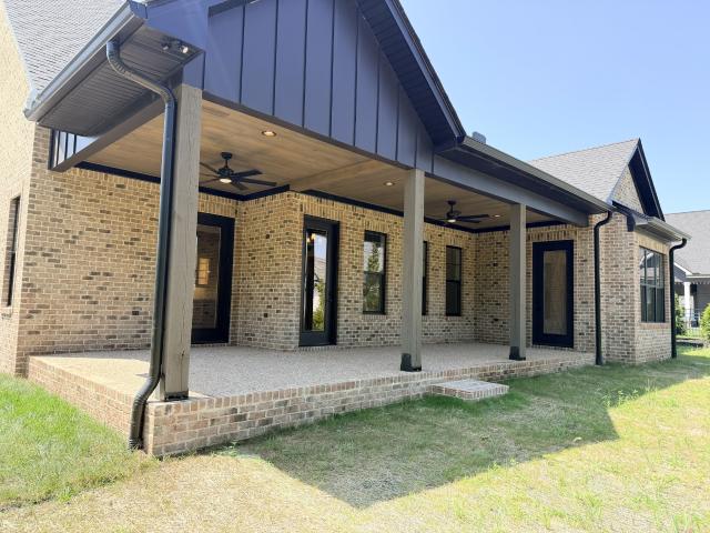1137 Willow Springs Dr