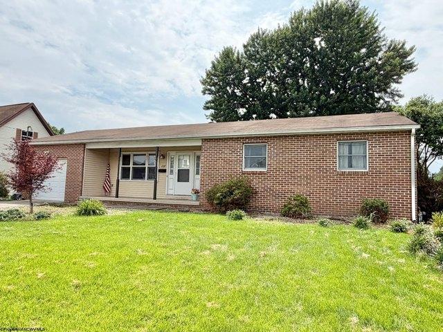 1137 Windsor Ave, Morgantown, WV 26505