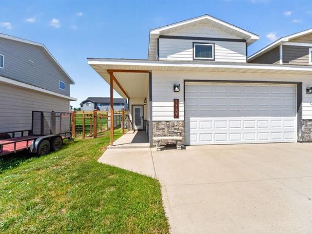 1137 9th St SW, Watford City, ND 58854