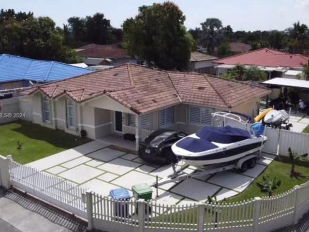 11380 SW 180th St, Miami, FL 33157