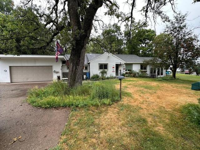 11381 Hubert Ln, Cold Spring, MN 56320