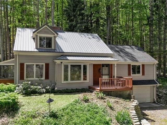 11382 Blanchard Rd, Holland, NY 14080