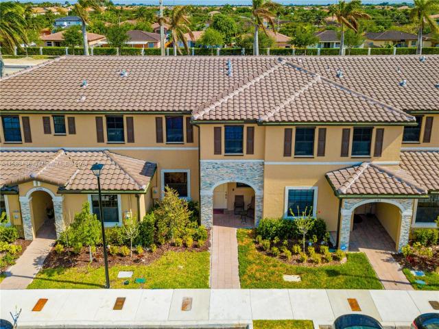 11387 Southwest 248th Ter, 3 beds, 3 full baths