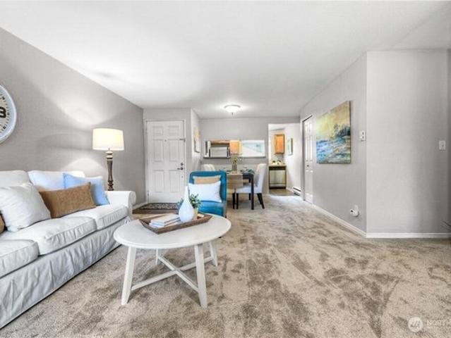 1138 N 198th St Unit D303, Shoreline, WA 98133
