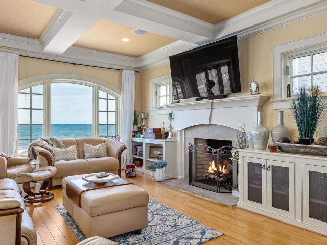 1138 Ocean Boulevard