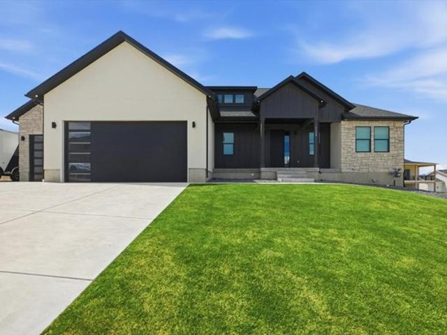 1138 E 200 N, Hyde Park, UT 84318