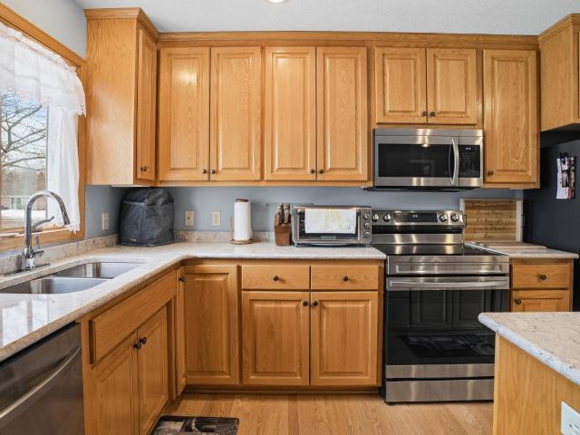 1138 Highpoint Court # 33B
