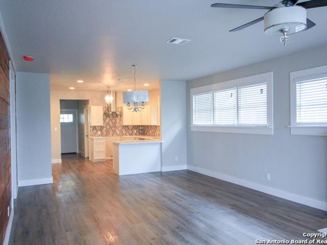 1138 Iowa St