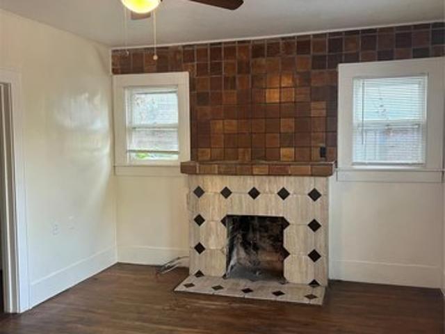 1138 Pioneer Dr, Dallas, TX 75224