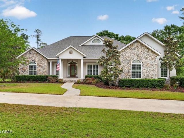 1138 Pine Bluff Dr, Chipley, FL 32428