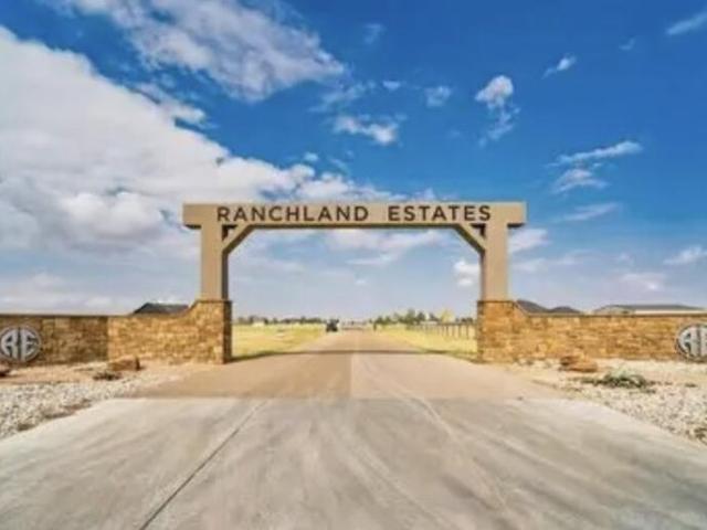 1138 Ranchland Cir, Tahoka, TX 79373