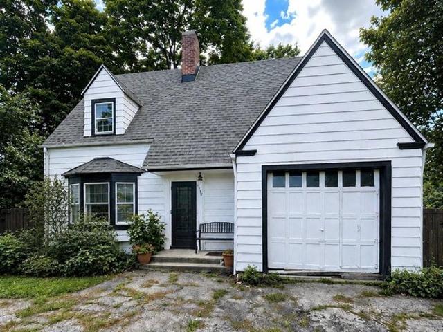 1138 Shermer Rd, Glenview, IL 60025