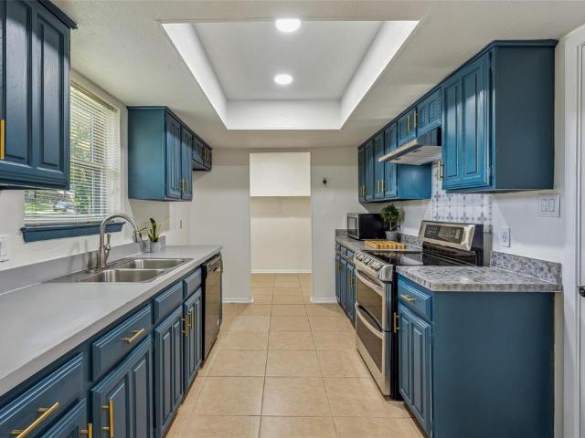 1138 Southwood Court