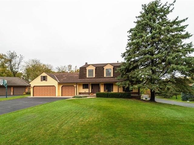 1138 Tiffany Pt, Eagan, MN 55123