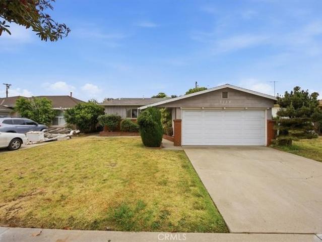 1138 W 150th St, Gardena, CA 90247