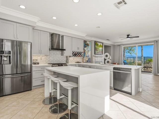 11393 Vista Elevada, San Diego, CA 92131 | MLS #260005