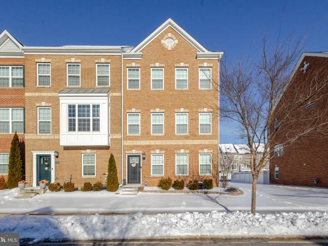 11391 Tolkien Ave, White Plains, MD 20695 | MLS #MDCH2051 | Compass