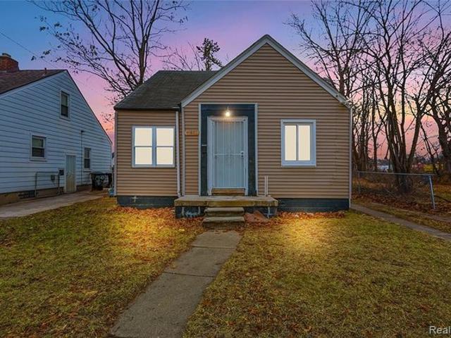 11391 Saint Marys St, Detroit, MI 48227