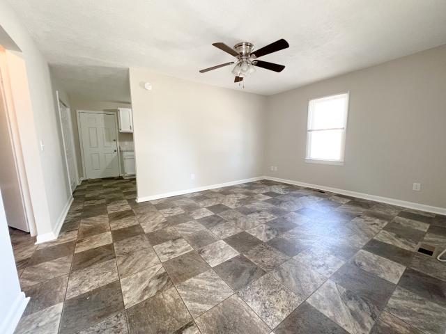 1139 Main St